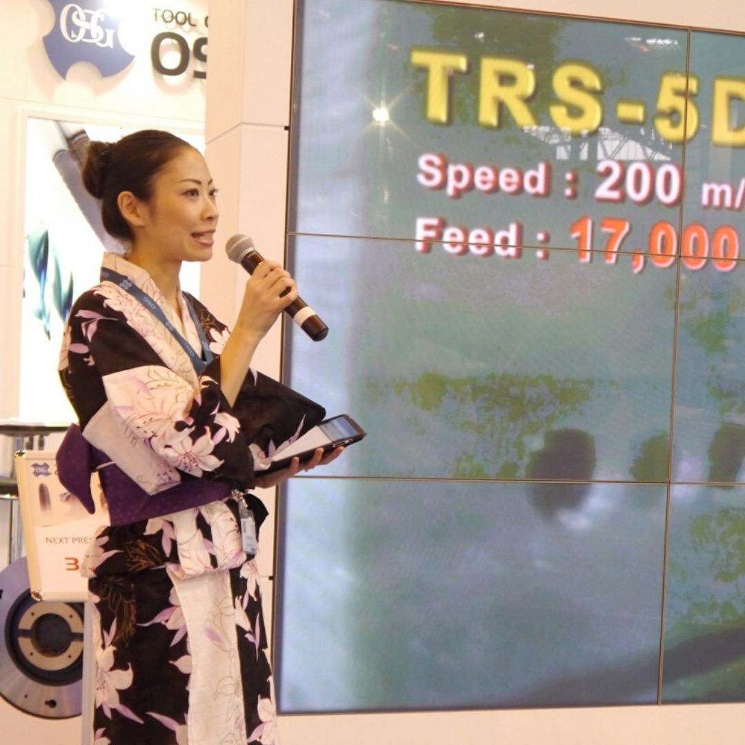 バイリンガルMC・バイリンガル司会【日本語・英語】 - yuko.tv