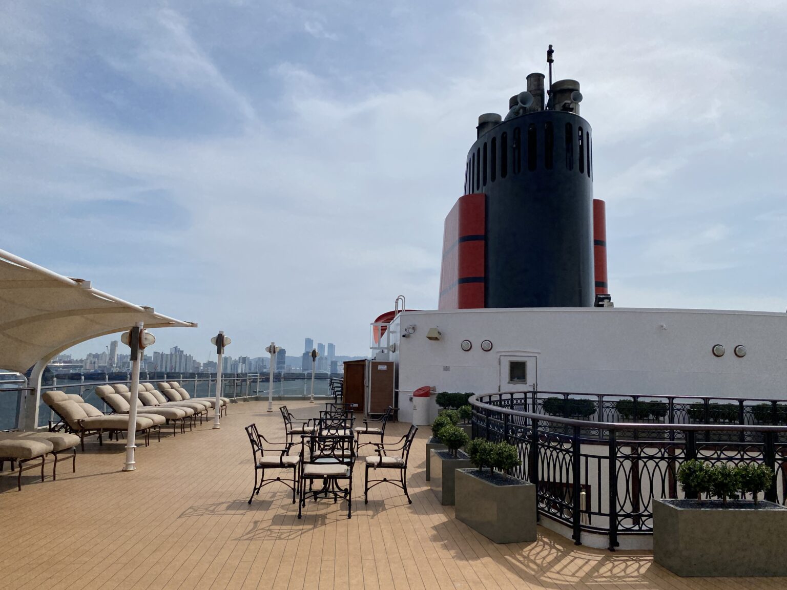 キュナード・クイーンエリザベスのクルーズ体験記ブログ - yuko.tv